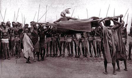 LA VACHE DU ROI MUSINGA EN IMAGES - S. Mukasonga